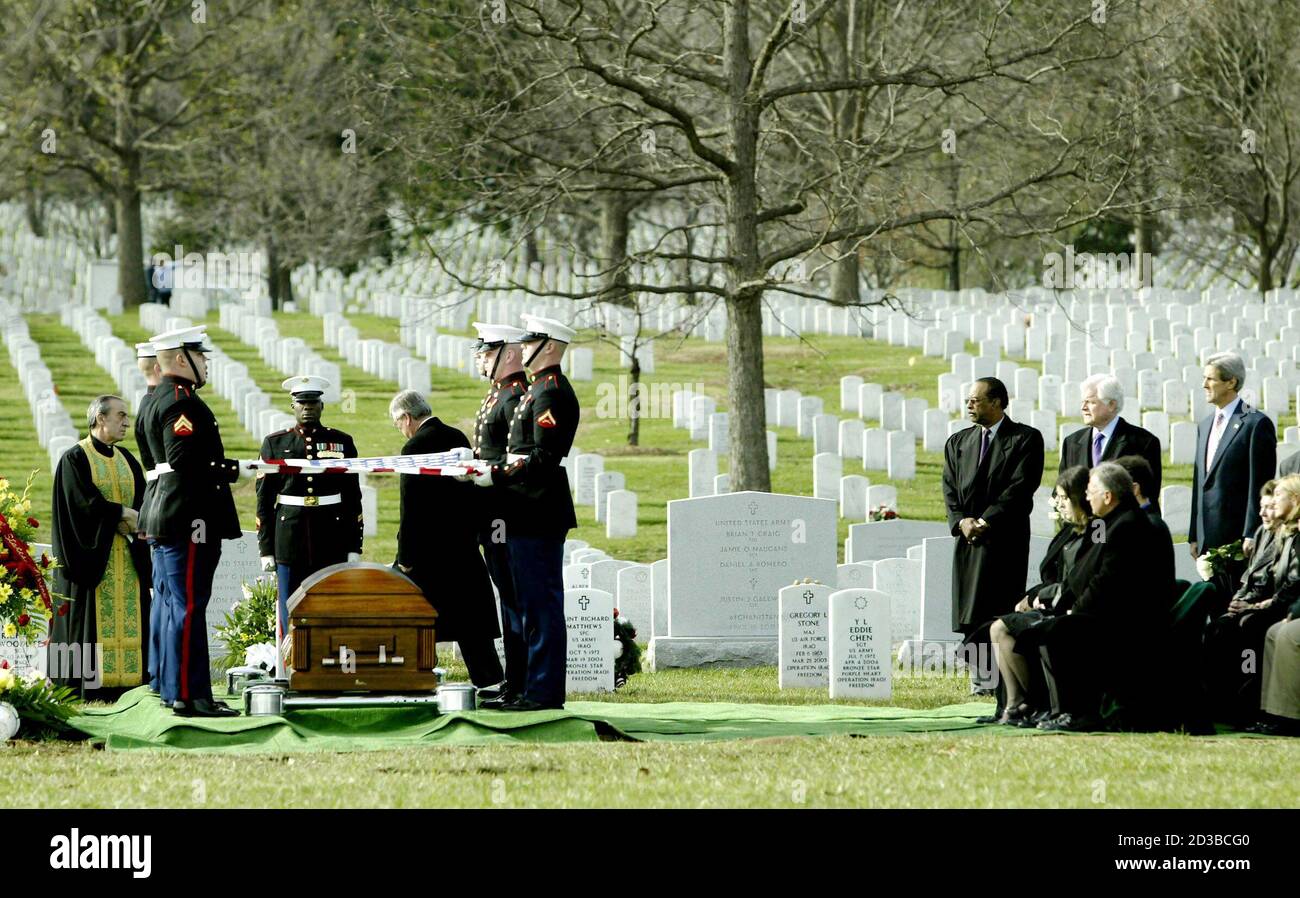 Ted kennedy funeral hi-res stock photography and images - Alamy