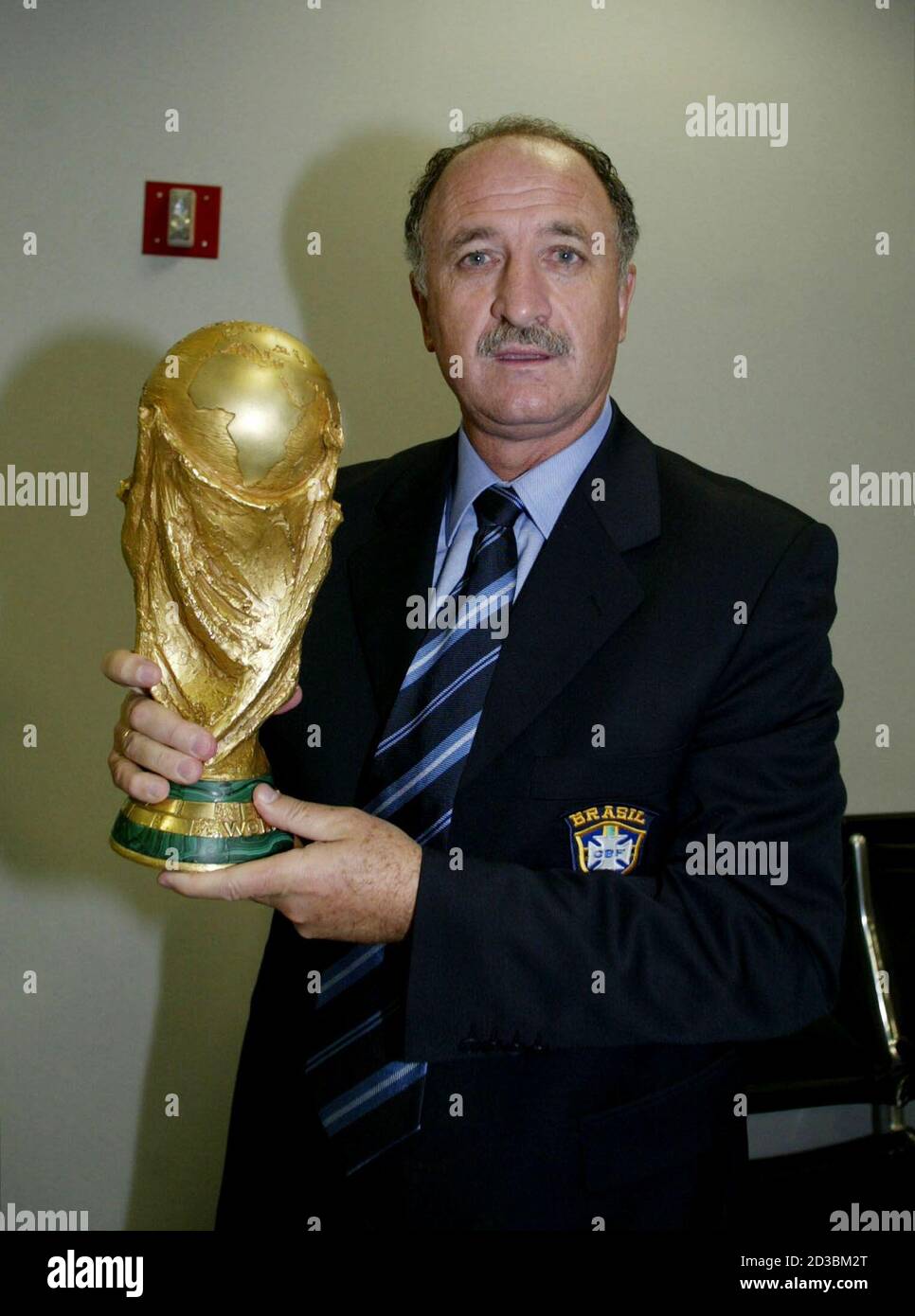 Fifa world cup 2002 trophy hi-res stock photography and images - Alamy