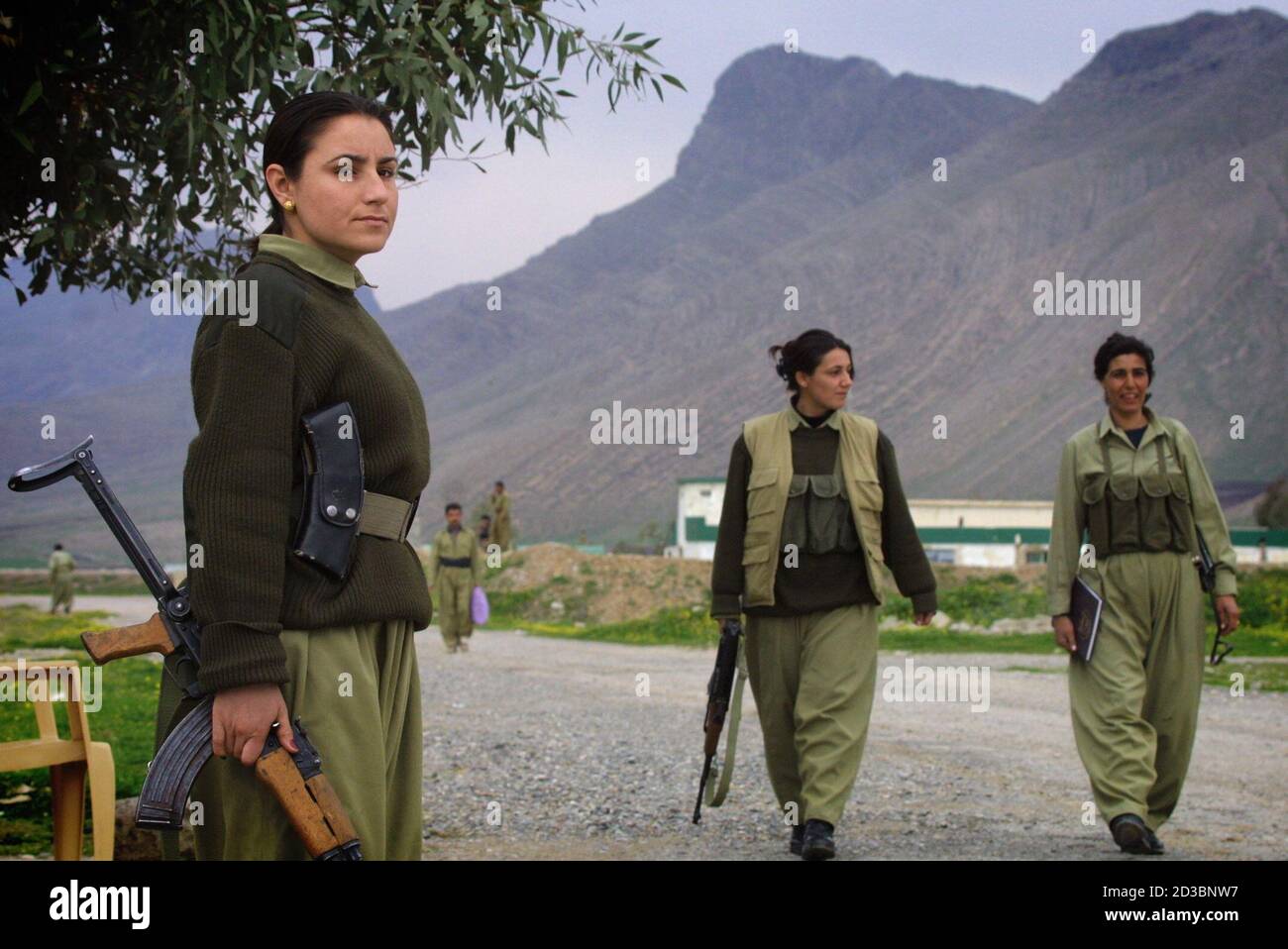 Kurd freedom fighters hi-res stock photography and images - Alamy