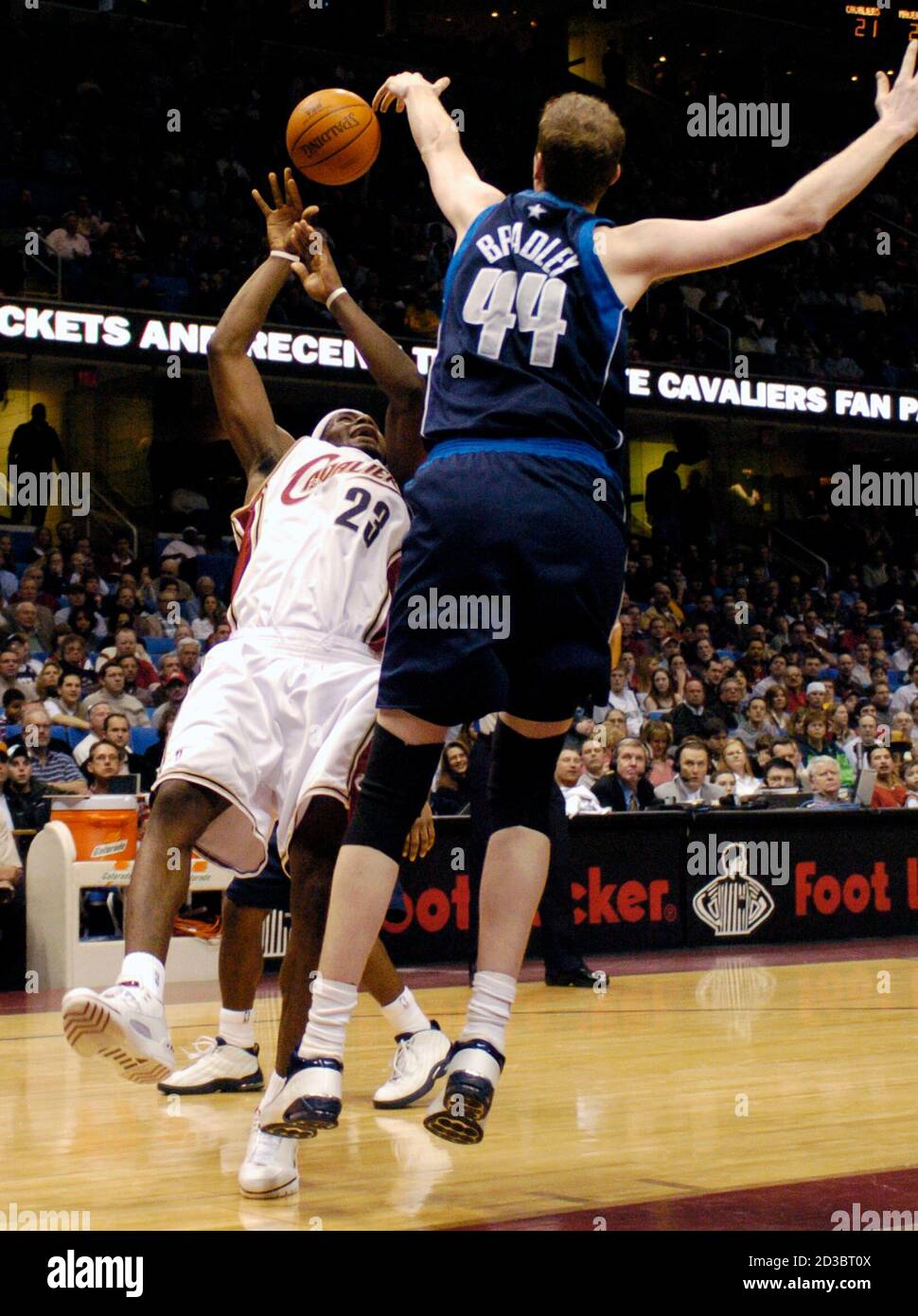 Lebron James Rookie 2004 High Resolution Stock Photography and Images ...