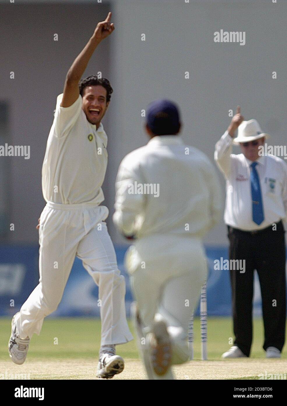 David shepherd cricket umpire hi-res stock photography and images - Alamy