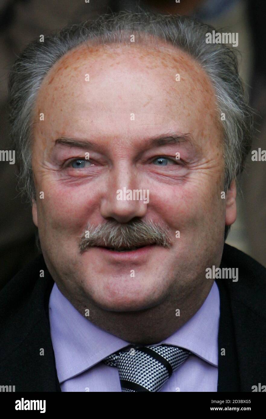 George galloway leaves high court hi-res stock photography and images ...