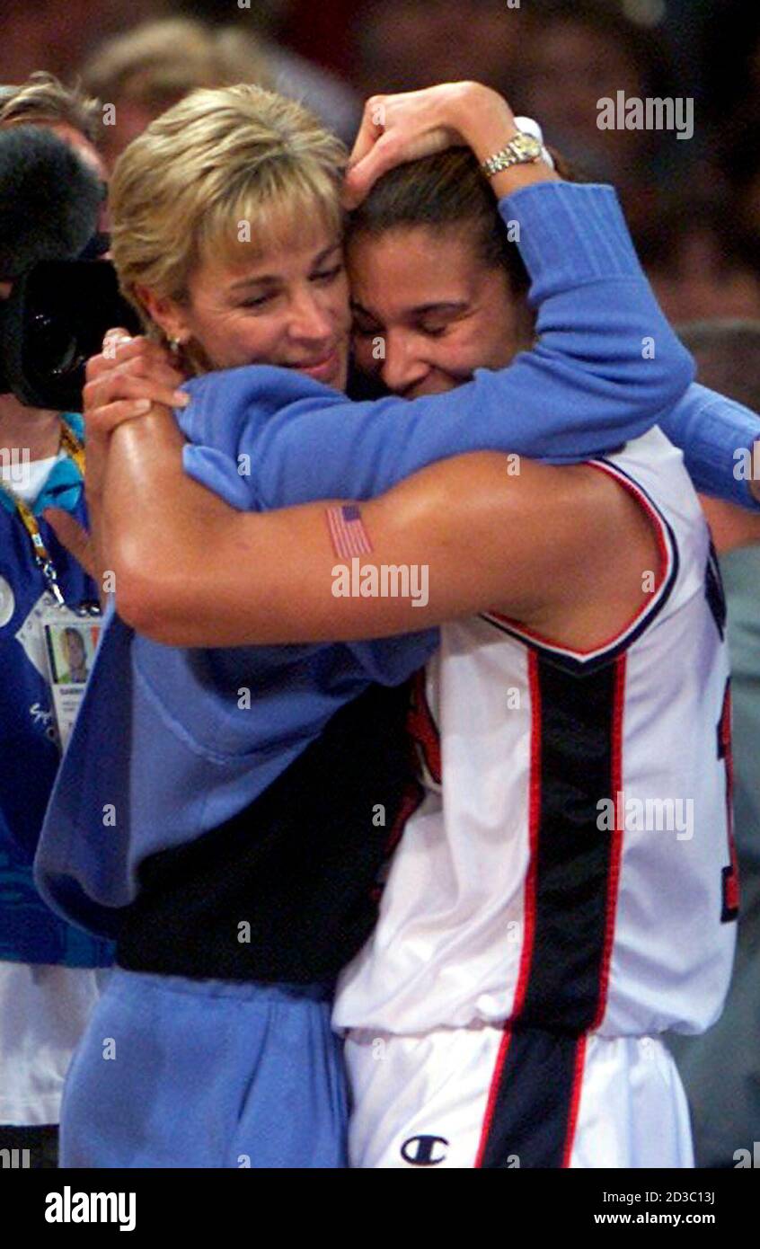 2000 usa basketball team hi-res stock photography and images - Alamy