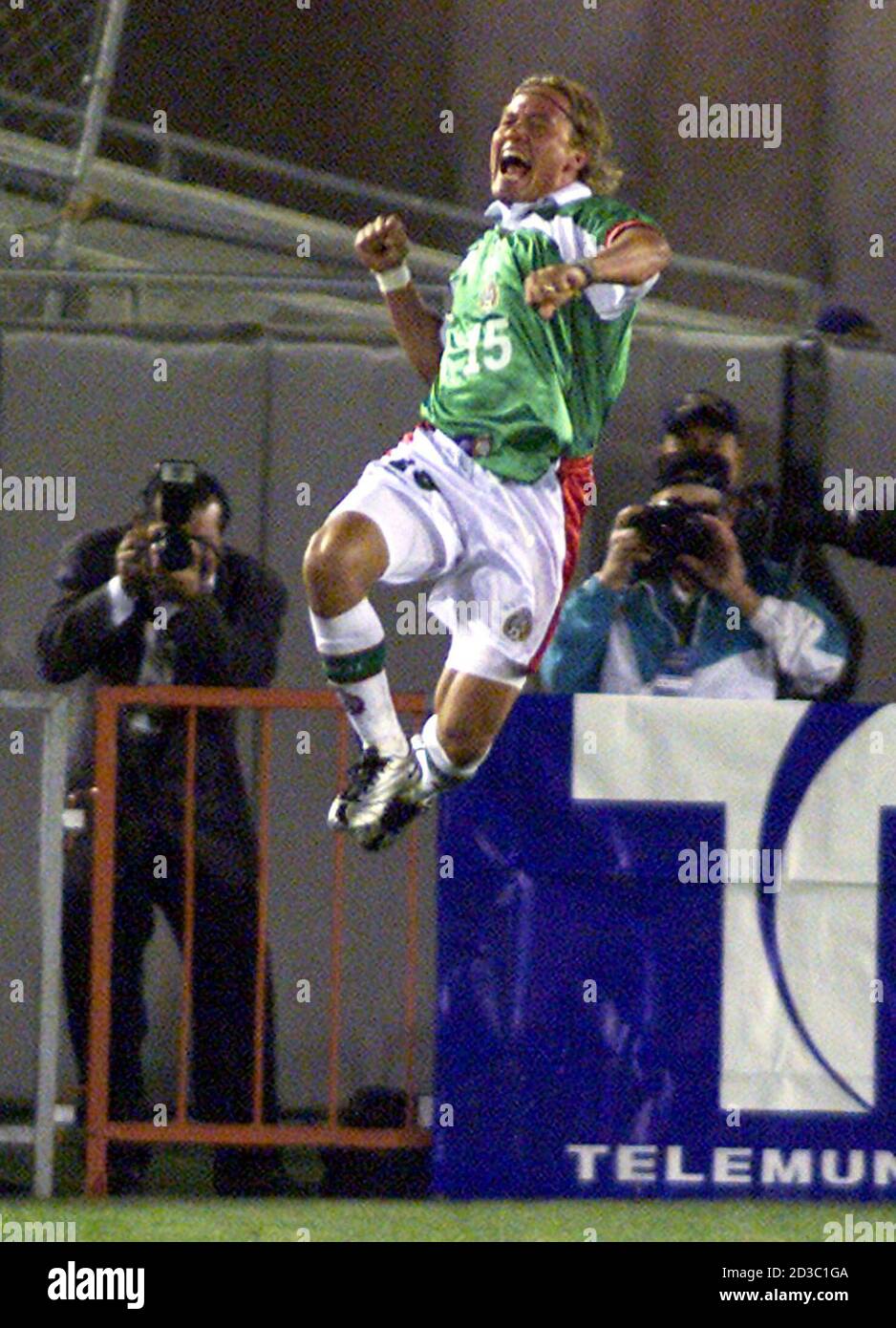 Luis hernandez 2001 hi-res stock photography and images - Alamy