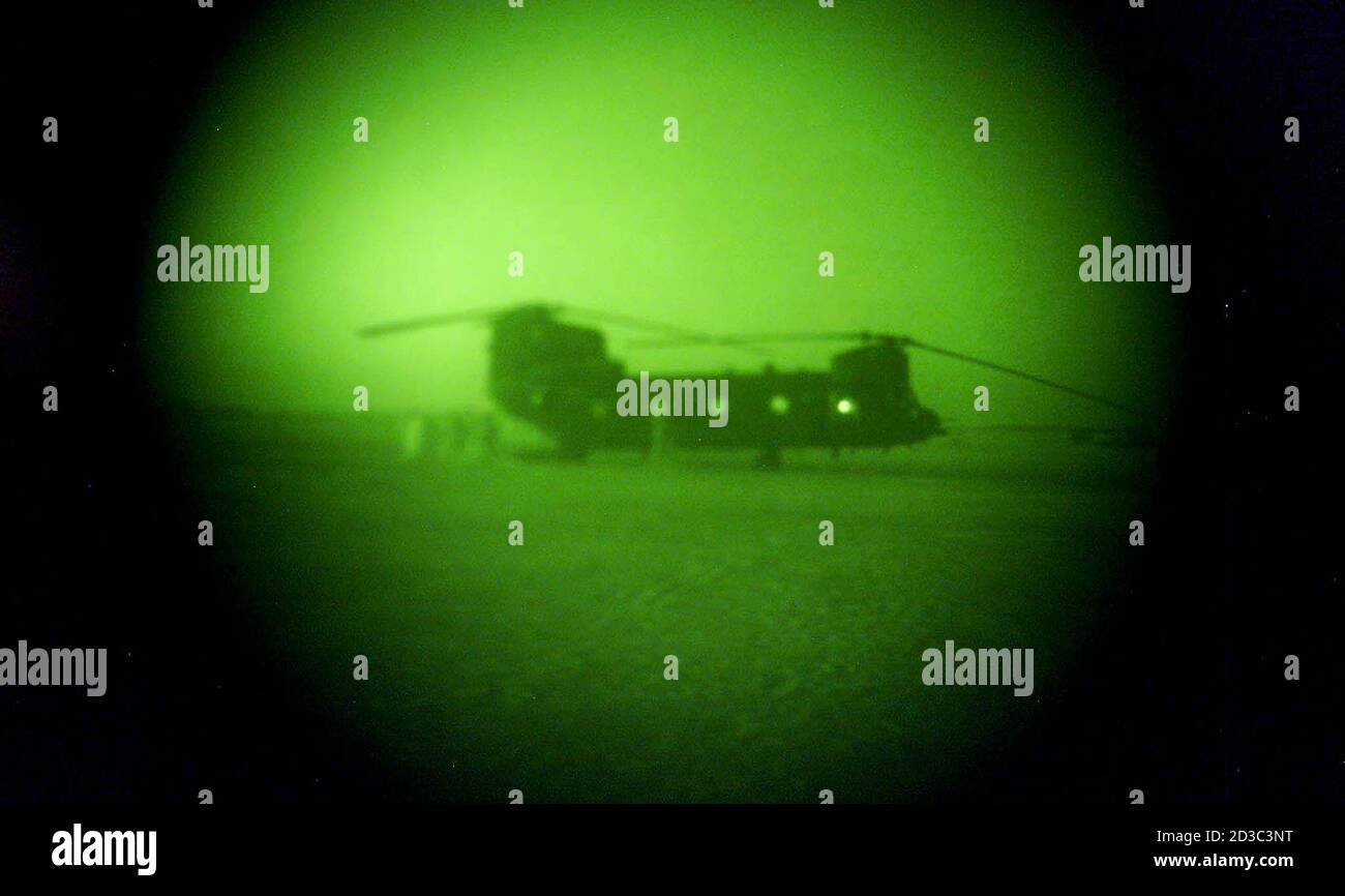 Night vision goggles helicopter hi-res stock photography and images - Alamy