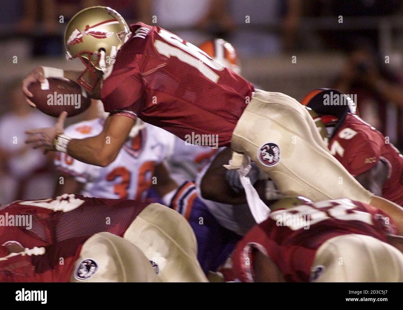 Litten hi-res stock photography and images - Alamy