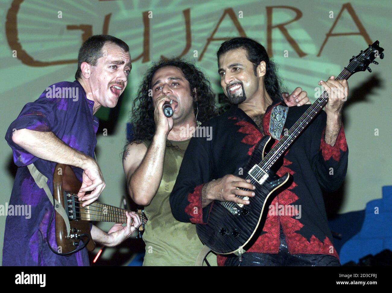 Pakistani vocalist hi-res stock photography and images - Alamy