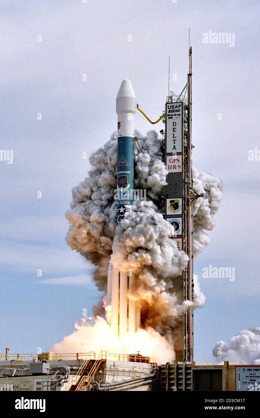 Delta ii hi-res stock photography and images - Alamy