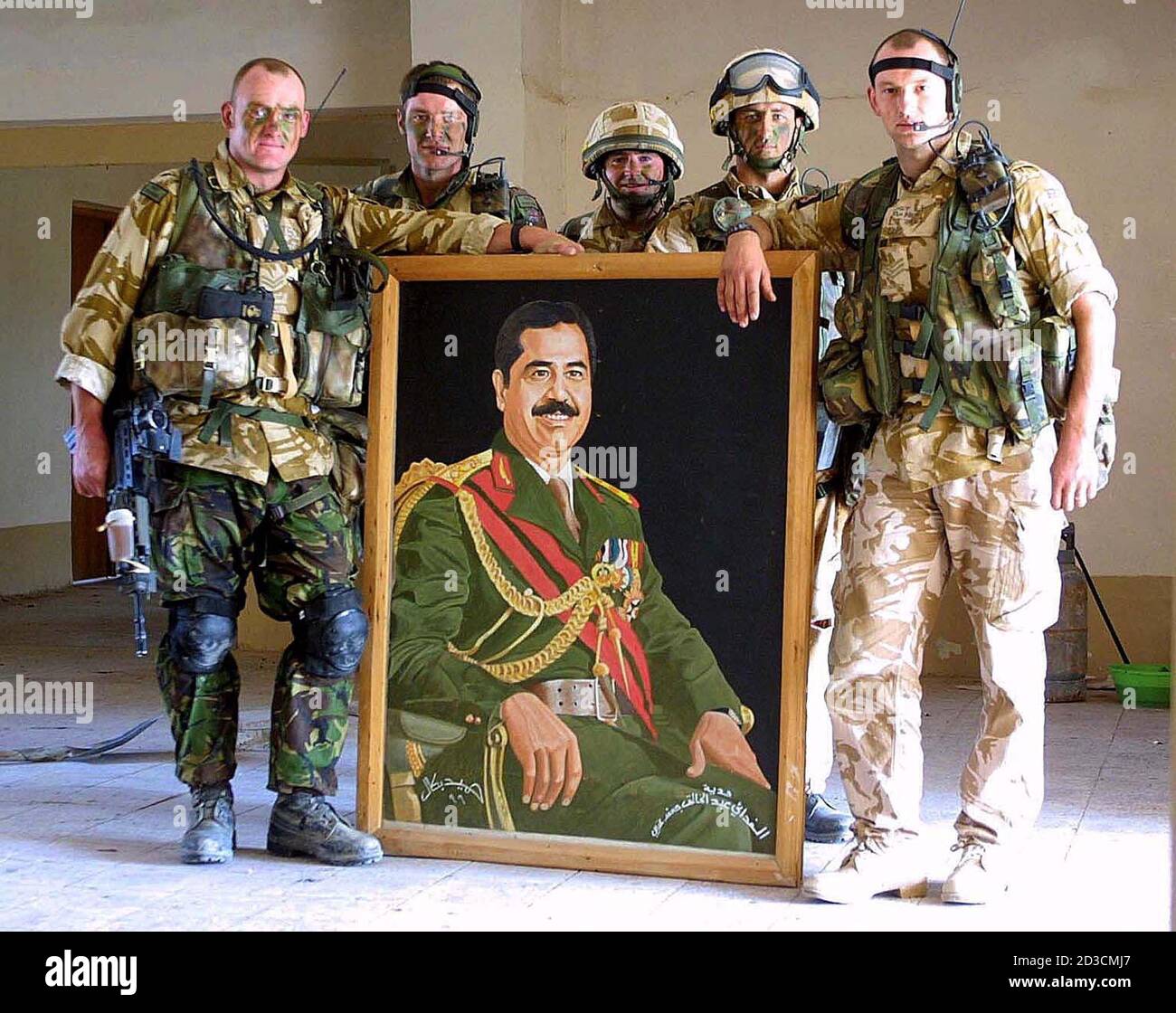 Iraq war desert rats hi-res stock photography and images - Alamy