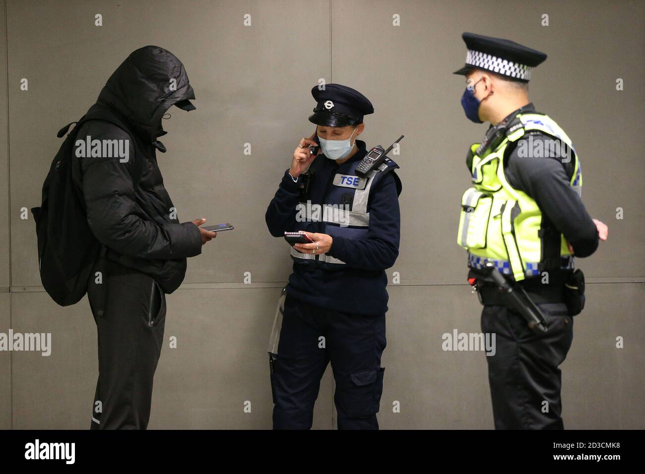British transport police presence kings cross underground station hi ...