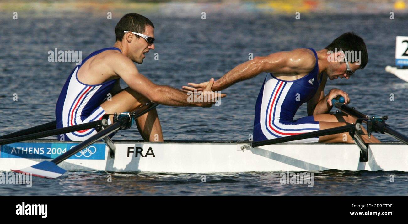 Olympic rowers finish hi-res stock photography and images - Alamy