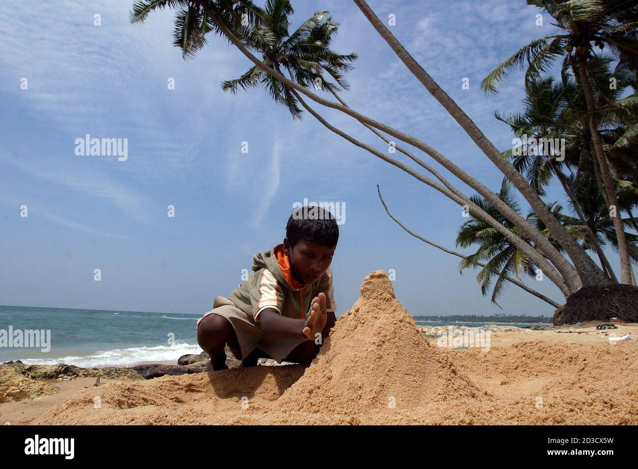 South East Asia Tsunami 2004 High Resolution Stock Photography and ...