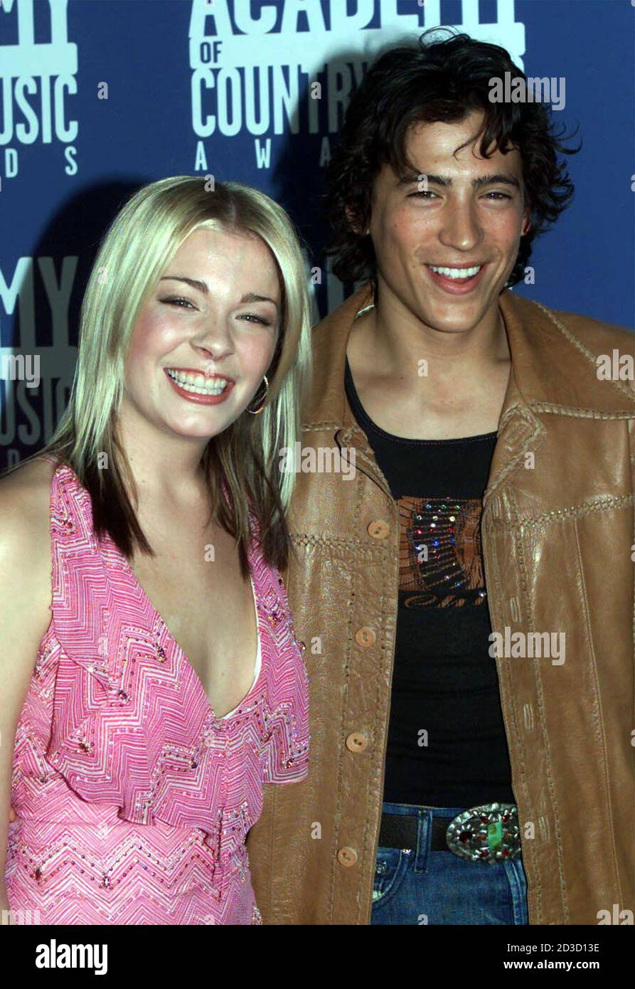 Leann Rimes 2001 High Resolution Stock Photography and Images - Alamy