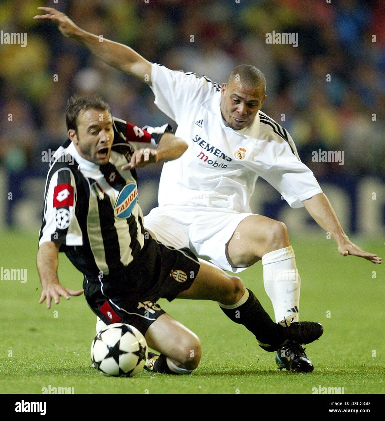 Juventus real 2003 hi-res stock photography and images - Alamy