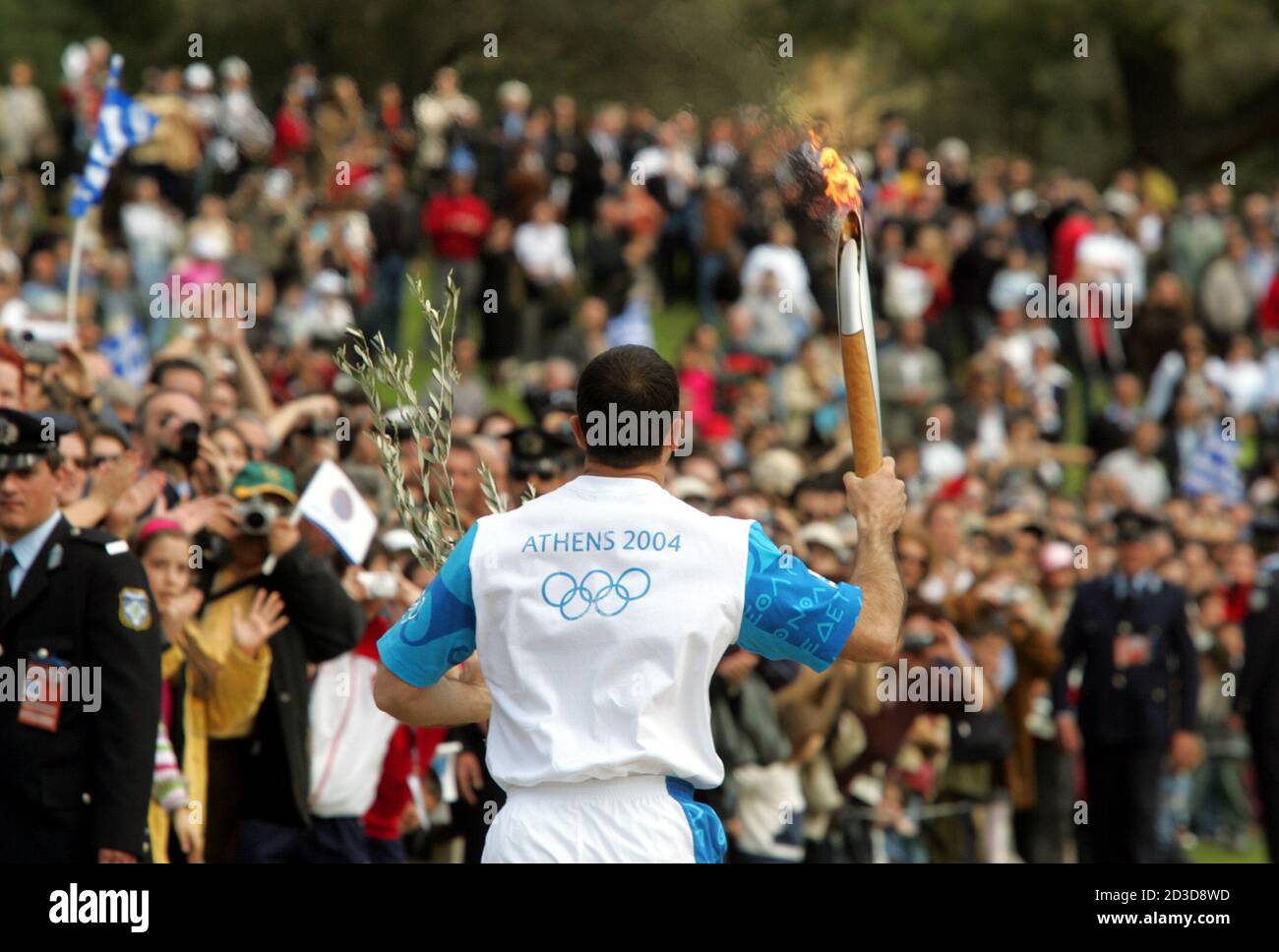 Olympic torchbearer hi-res stock photography and images - Alamy