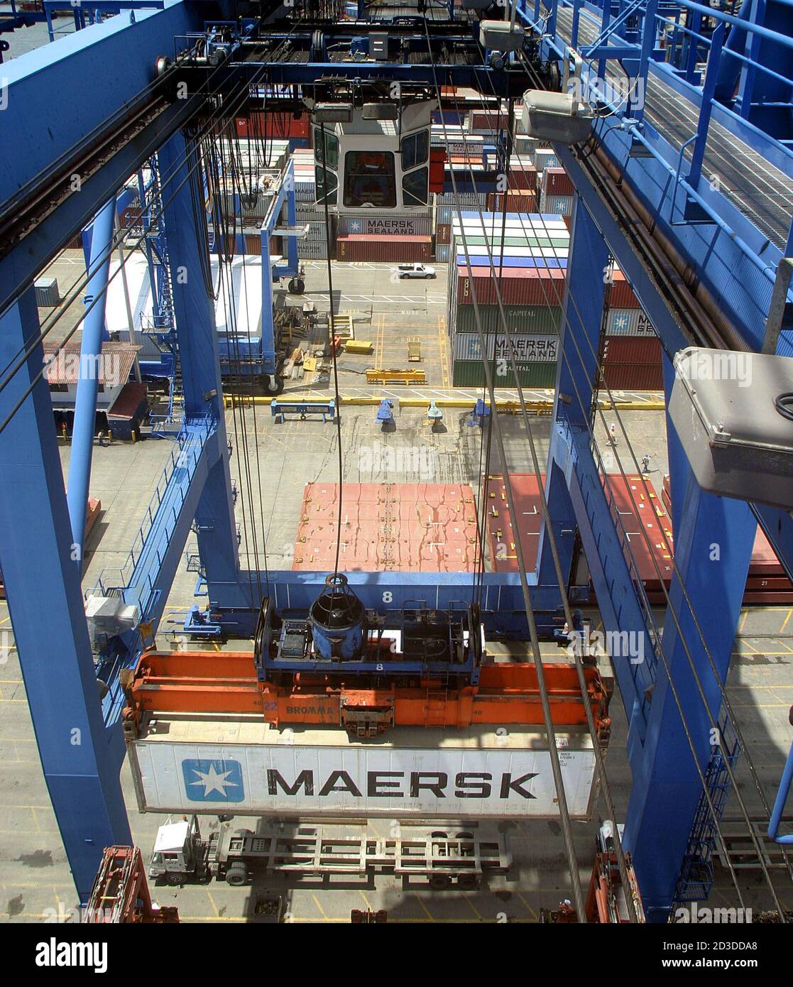 Colon container terminal hi-res stock photography and images - Alamy