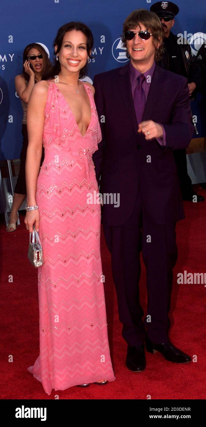 Rob thomas and his wife marisol thomas hi-res stock photography and ...