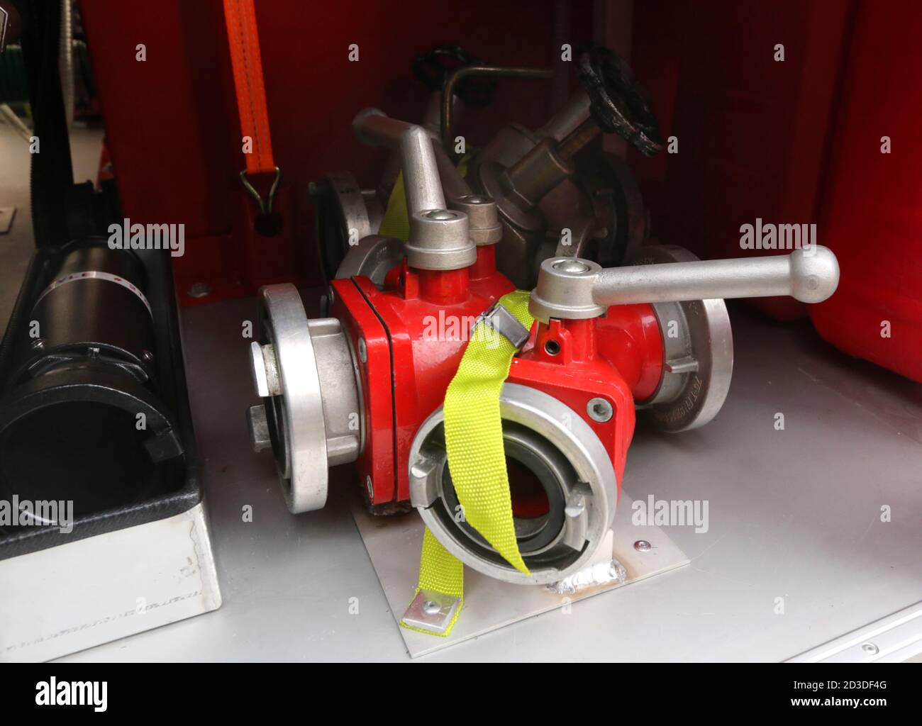 Three way fire spring hi-res stock photography and images - Alamy