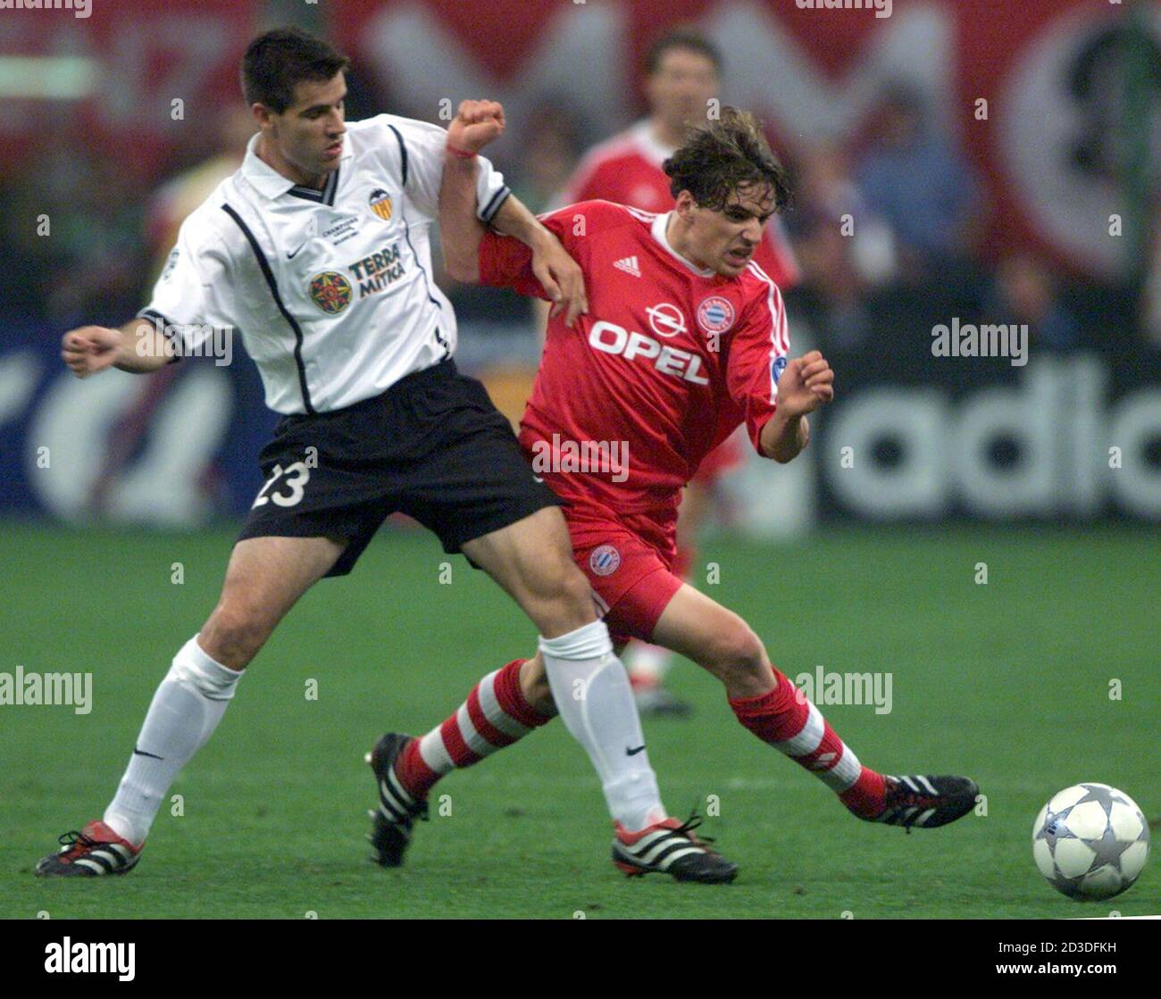 Champions league final 2001 hi-res stock photography and images - Alamy