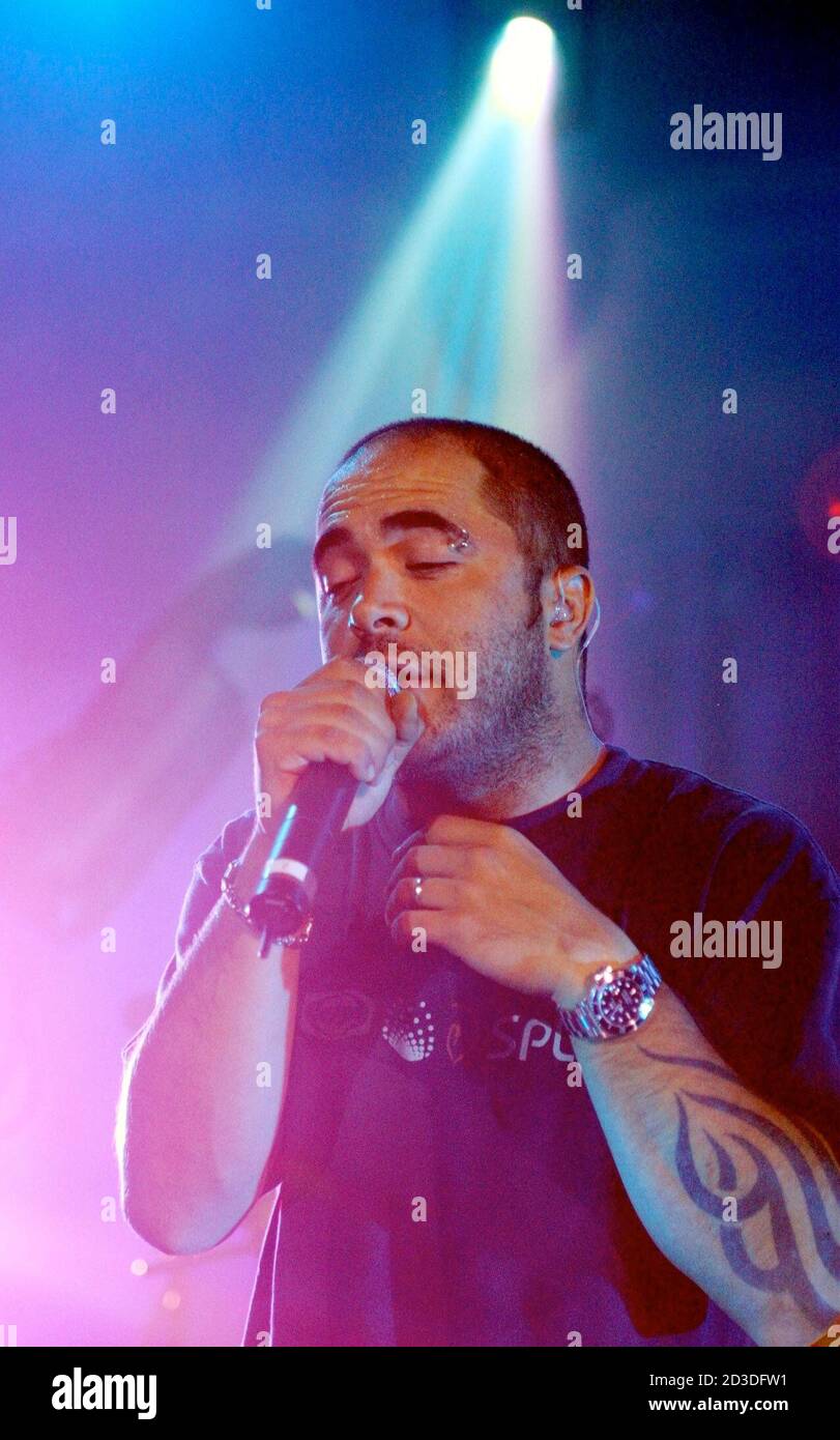 Albums chart hi-res stock photography and images - Alamy