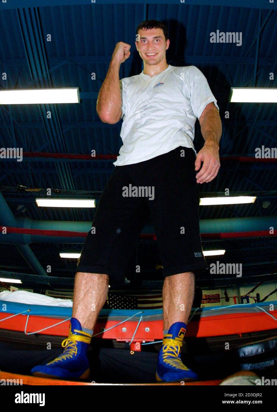 Six foot seven hi-res stock photography and images - Alamy