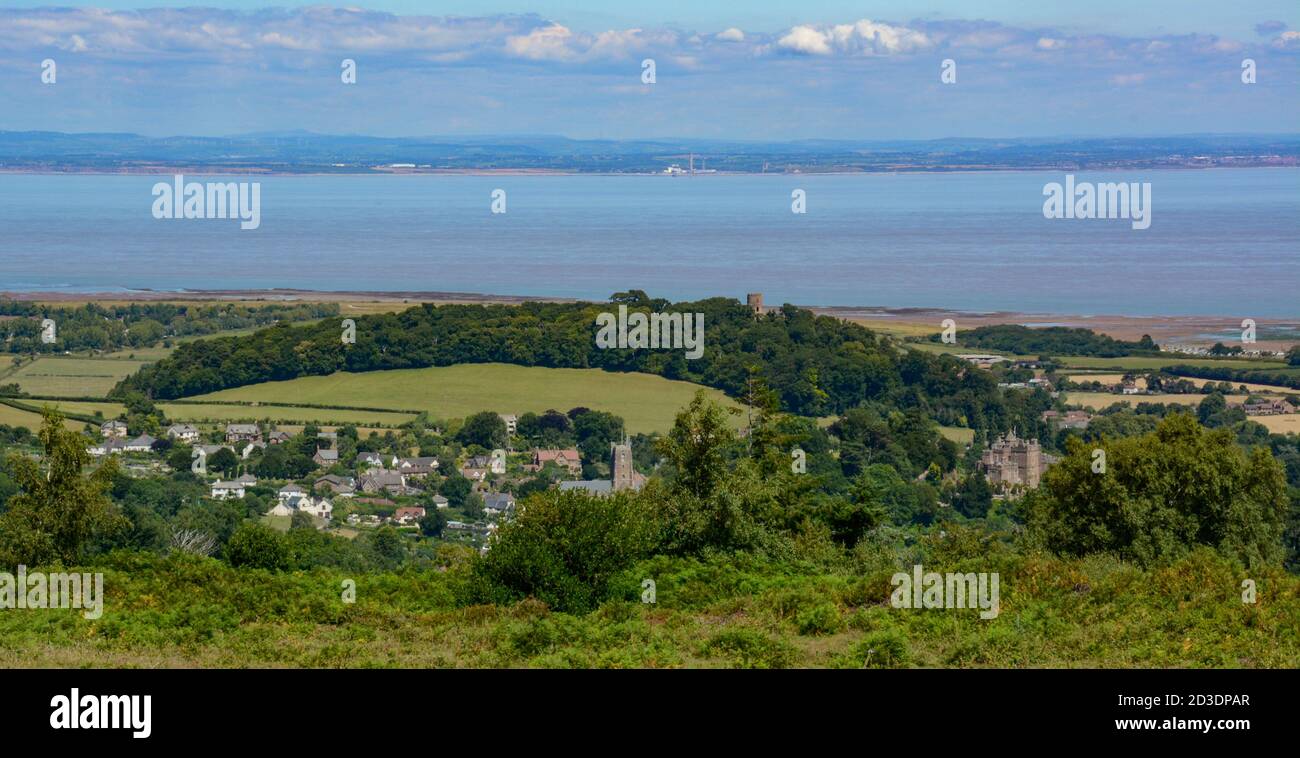 Dunster town village hi-res stock photography and images - Alamy