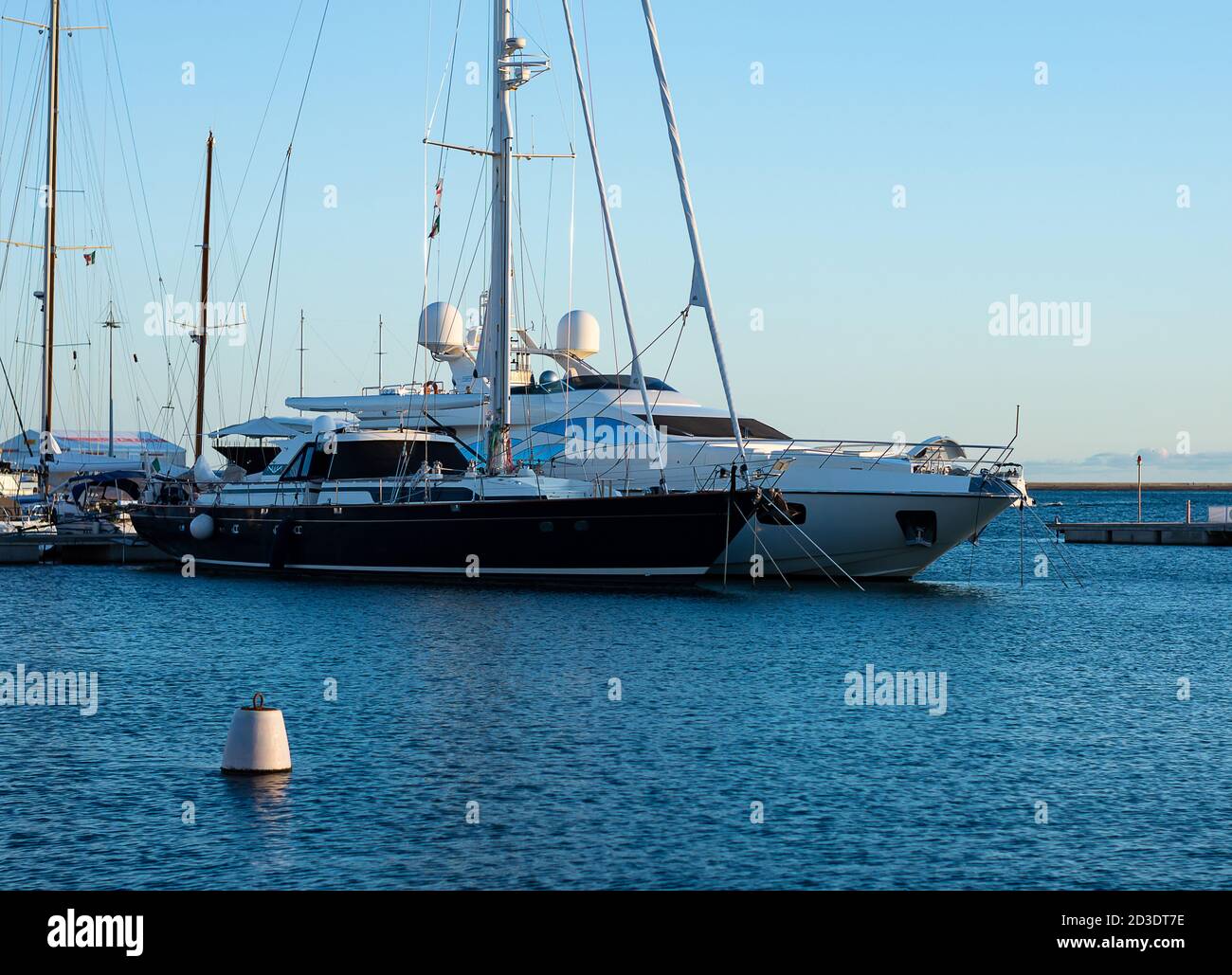 Sailing ship two sailboats hi-res stock photography and images - Alamy