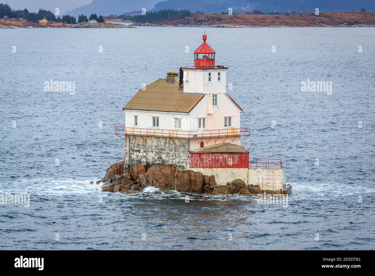 Old norwegian lighthouse hi-res stock photography and images - Alamy