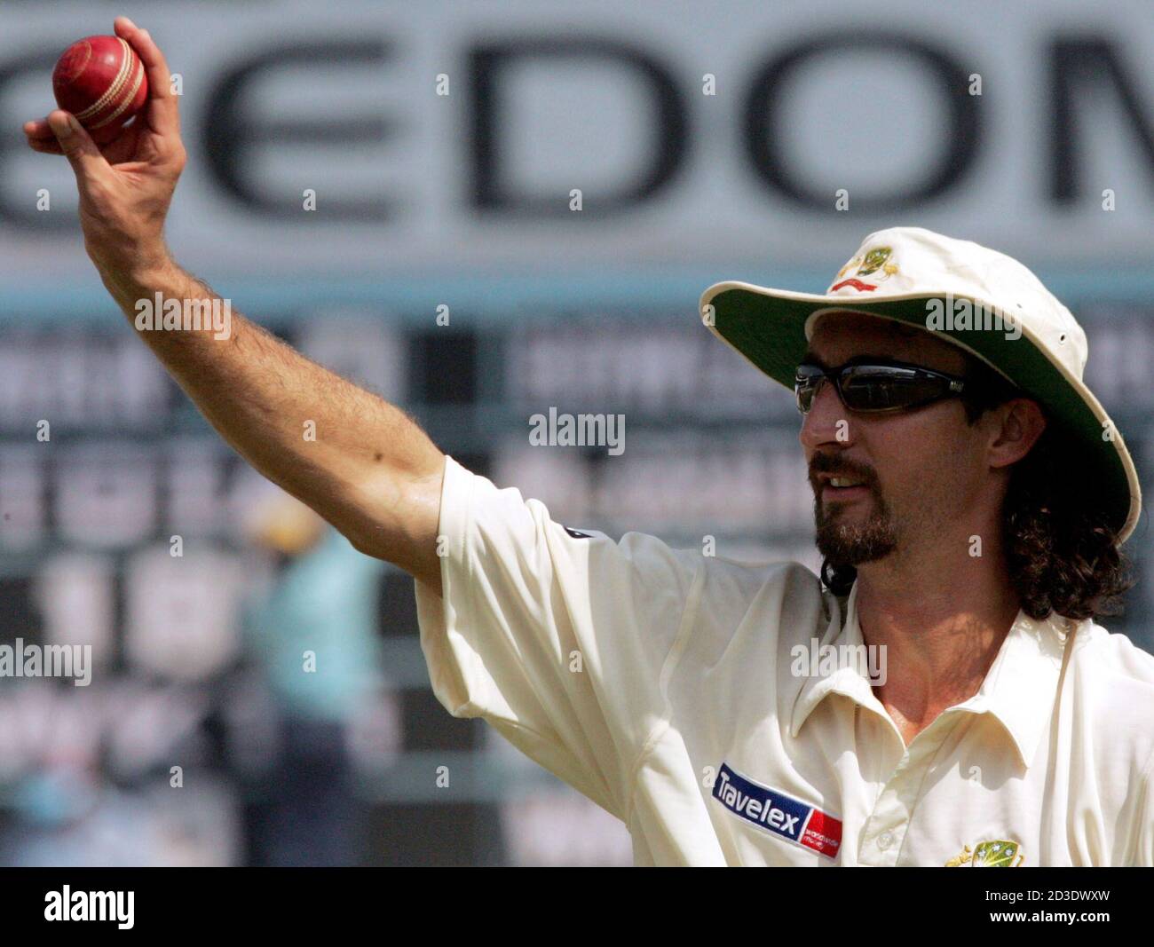 Australian bowler jason gillespie hi-res stock photography and images ...
