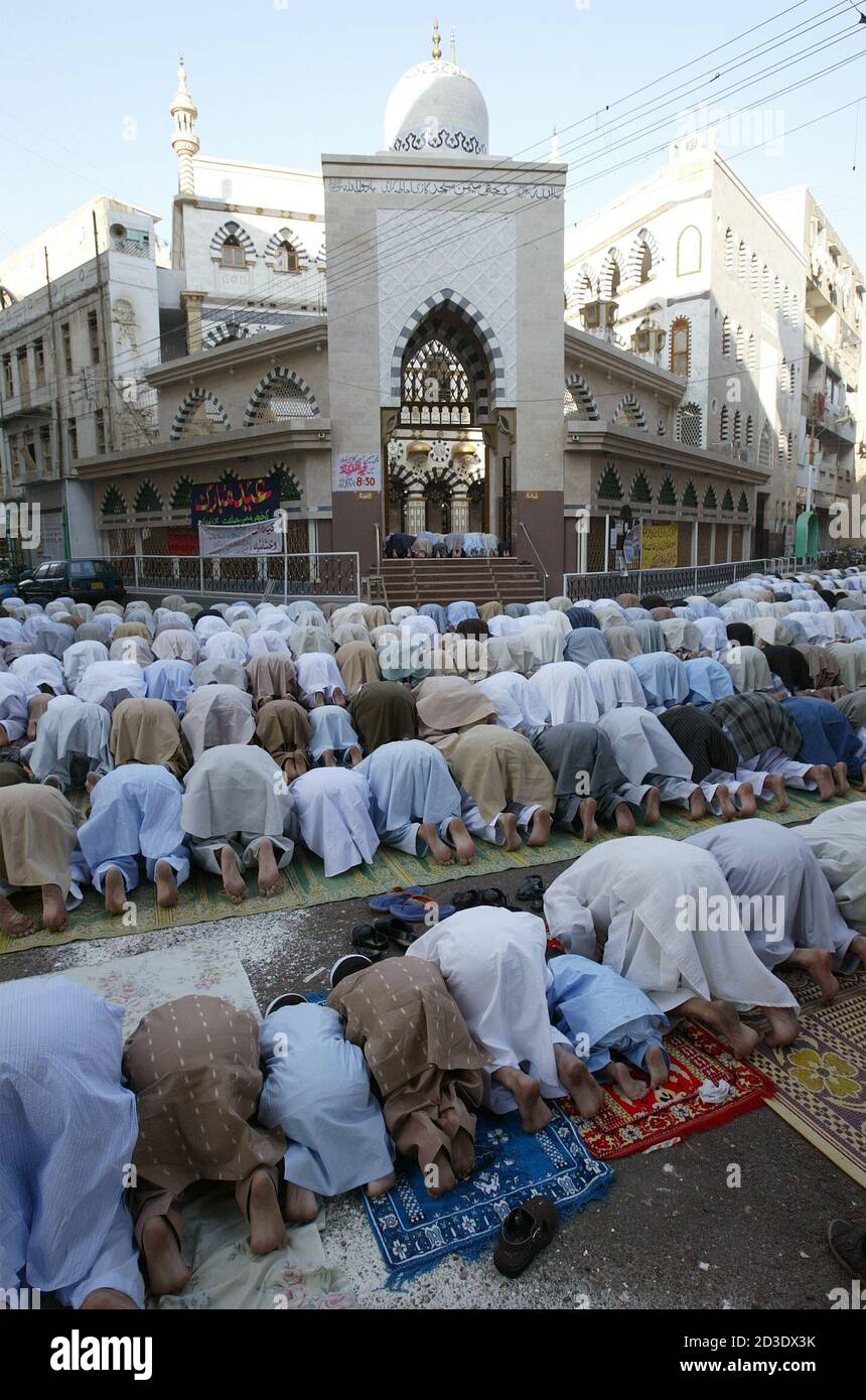 Celebrated eid hi-res stock photography and images - Alamy