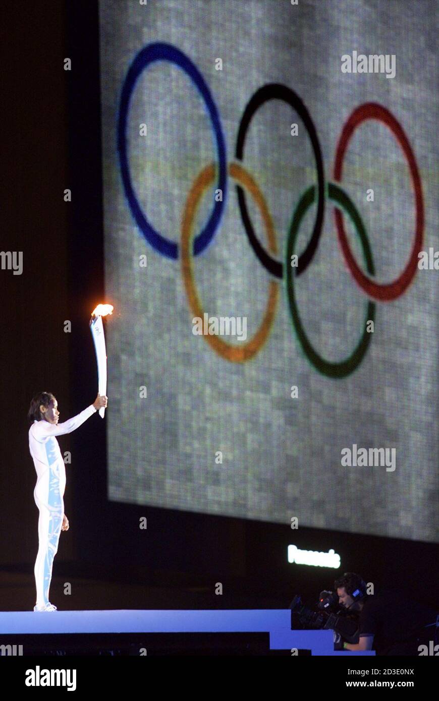 Cathy freeman opening ceremony hi-res stock photography and images - Alamy