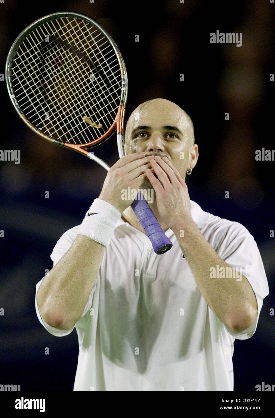 2001 us open tennis hi-res stock photography and images - Alamy