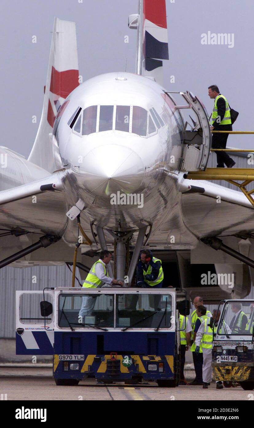 Heathrow concorde test flight hi-res stock photography and images - Alamy