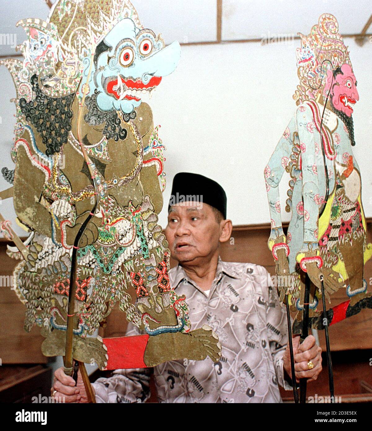 Long shadow puppet hi-res stock photography and images - Alamy