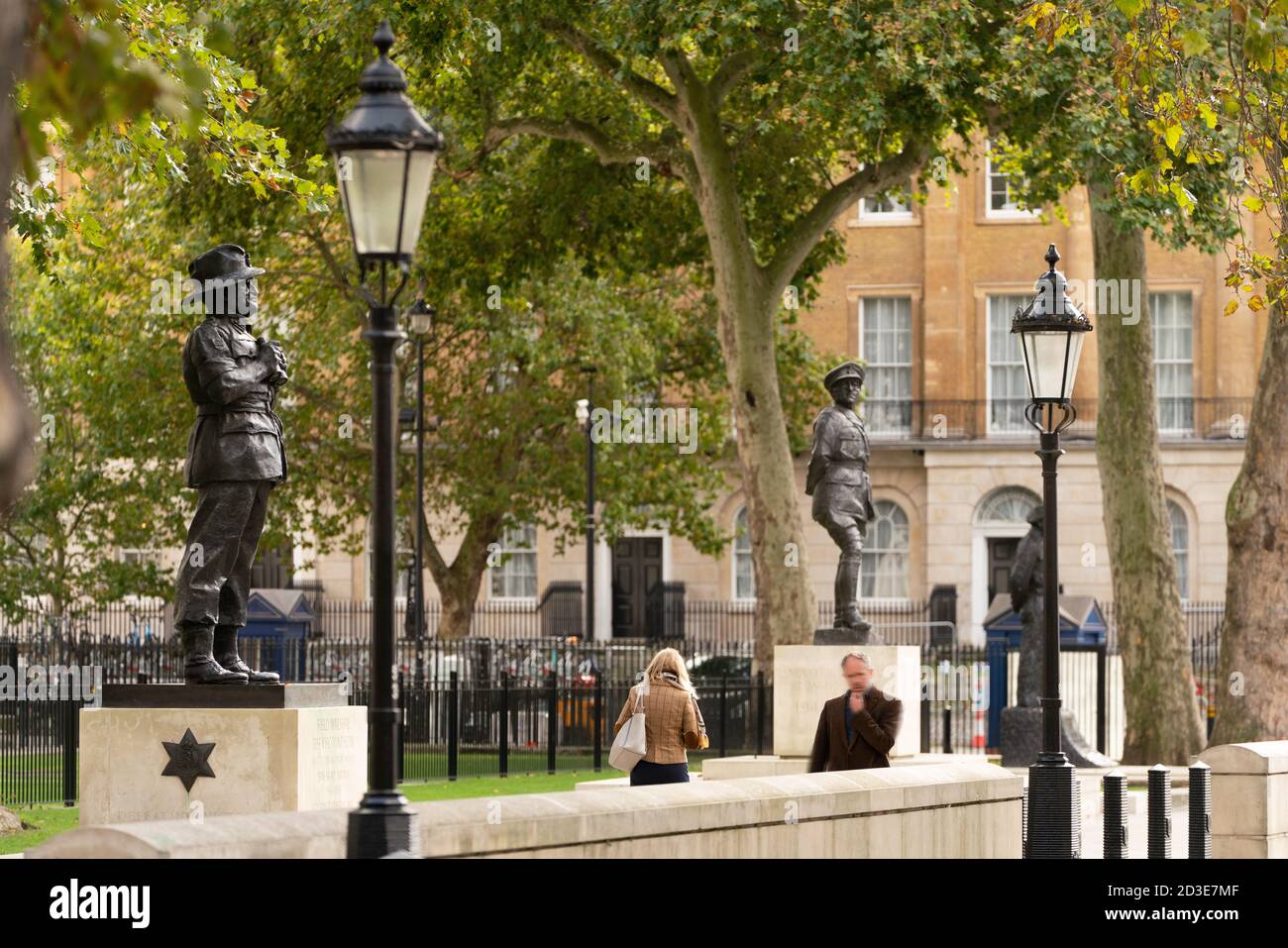Statue viscount slim whitehall hi-res stock photography and images - Alamy