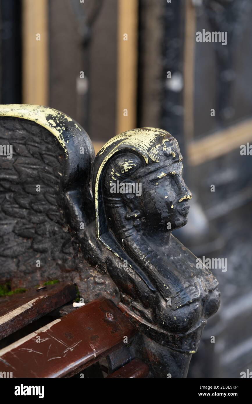camel and sphinx benches on Victoria Embankment Stock Photo - Alamy