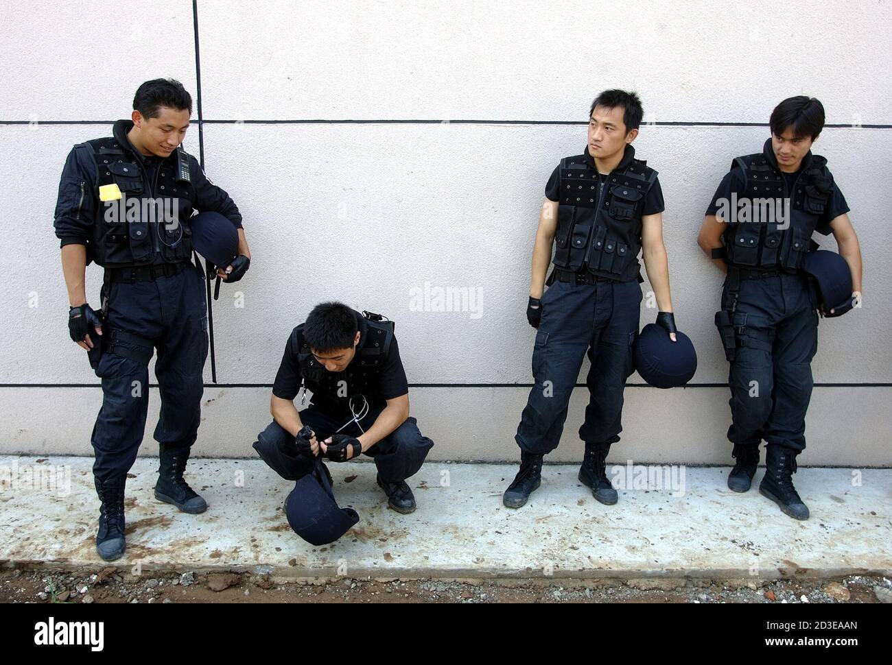 Riot police training exercise hi-res stock photography and images - Alamy
