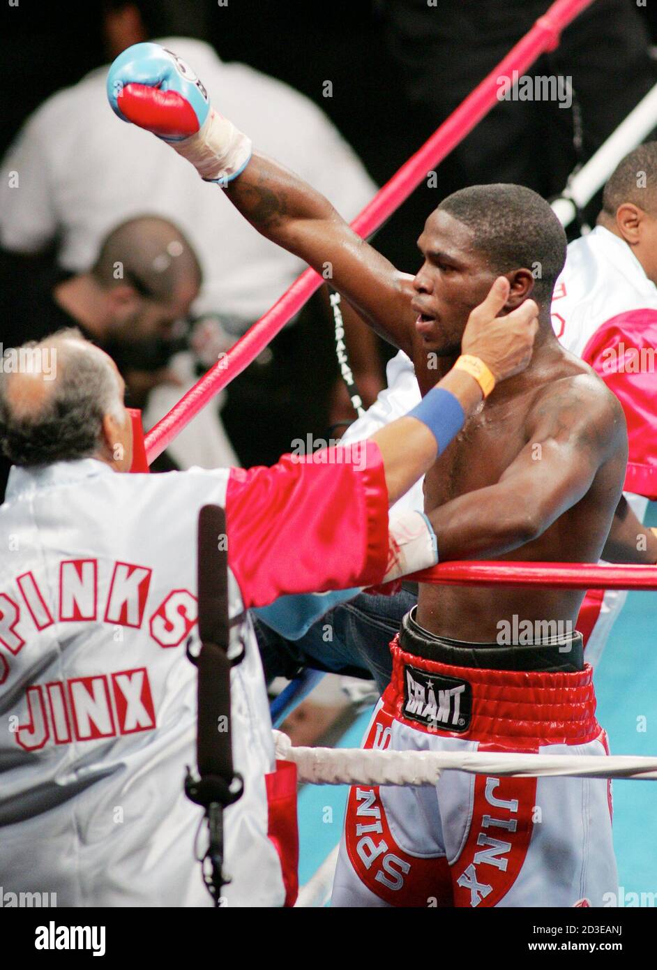 Wbc and ibf welterweight hi-res stock photography and images - Alamy