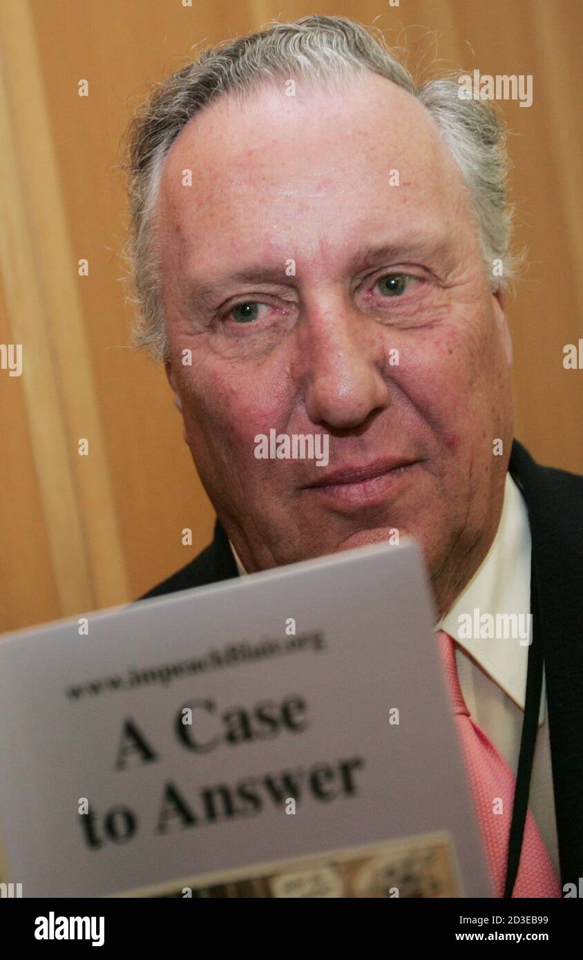 Frederick forsyth frederick forsyth hi-res stock photography and images ...