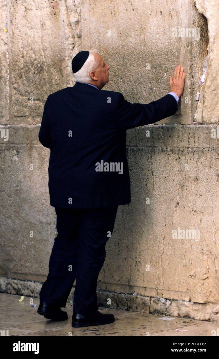 Ariel sharon temple mount hi-res stock photography and images - Alamy