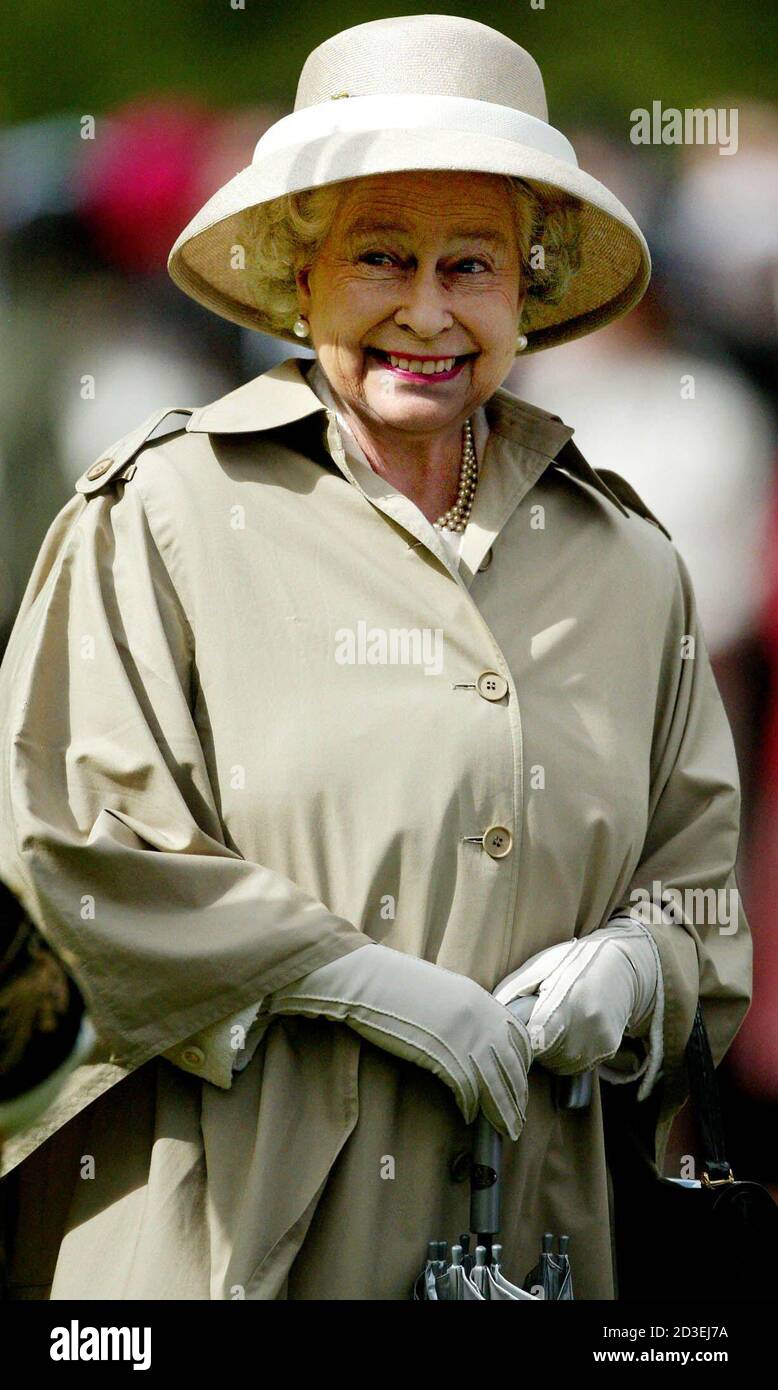 Golden jubilee party at the palace hi-res stock photography and images ...