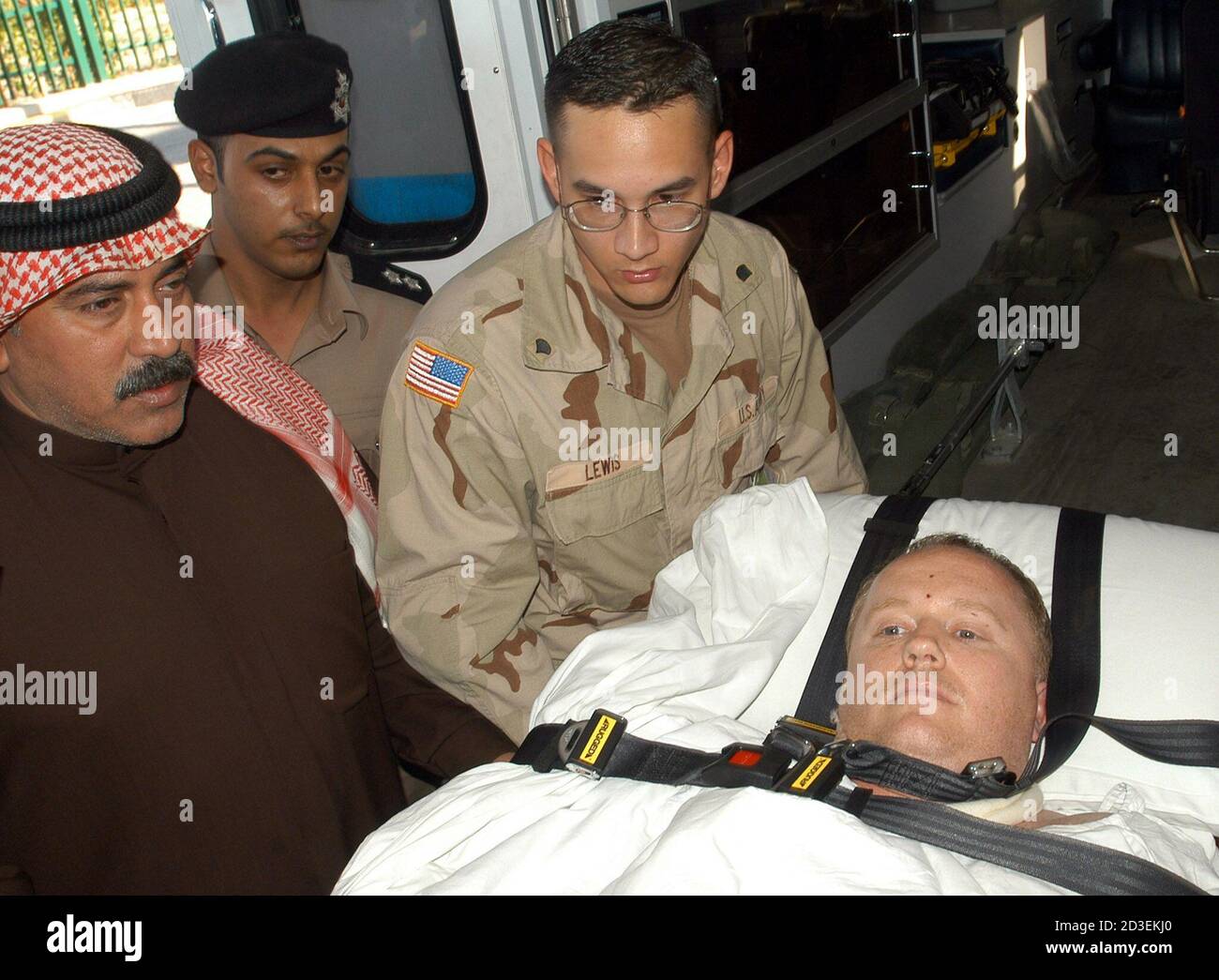 Recovering wounds hi-res stock photography and images - Alamy