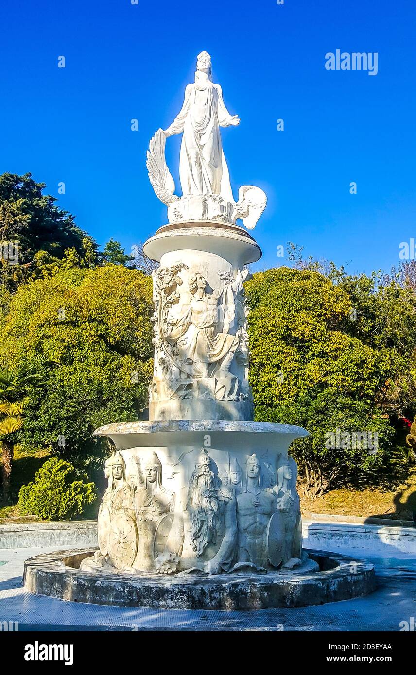 Fairy tale fountain hi-res stock photography and images - Alamy
