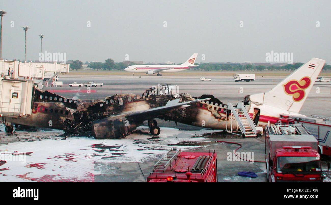 Explosion boeing hi-res stock photography and images - Alamy