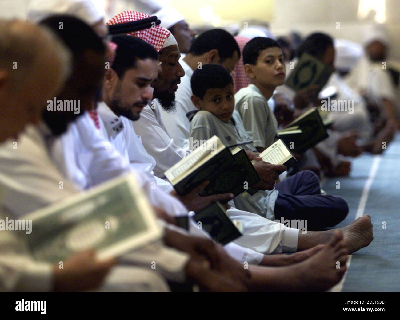 Prayer mosque riyadh hi-res stock photography and images - Alamy
