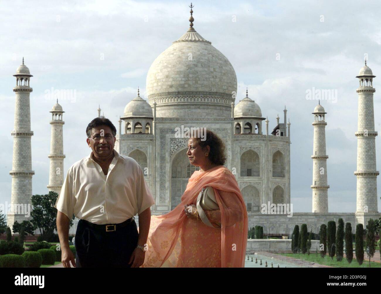 Pakistan president pervez musharraf wife hi-res stock photography and ...