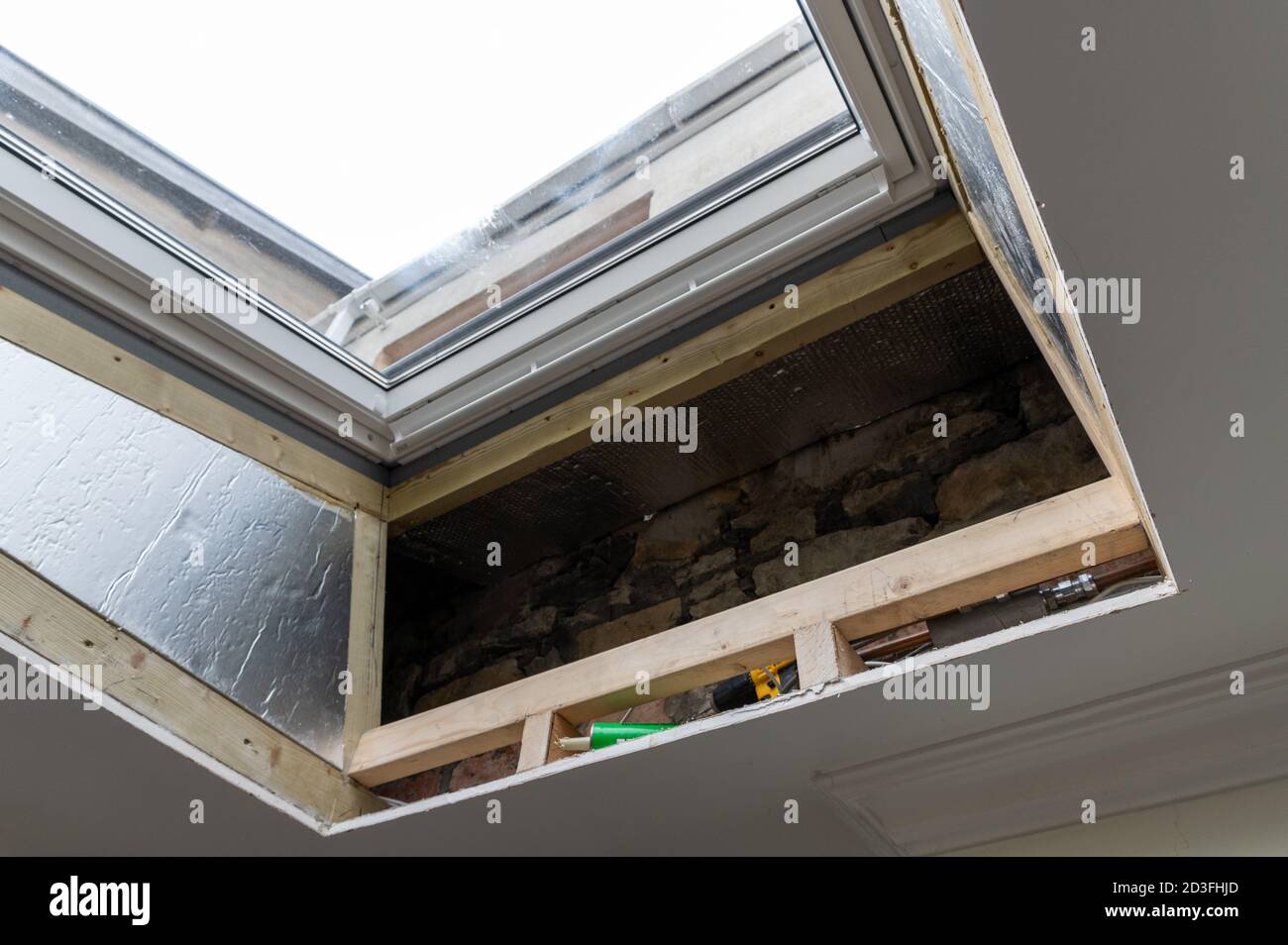 Roofing contractor installing house roof hi-res stock photography and ...