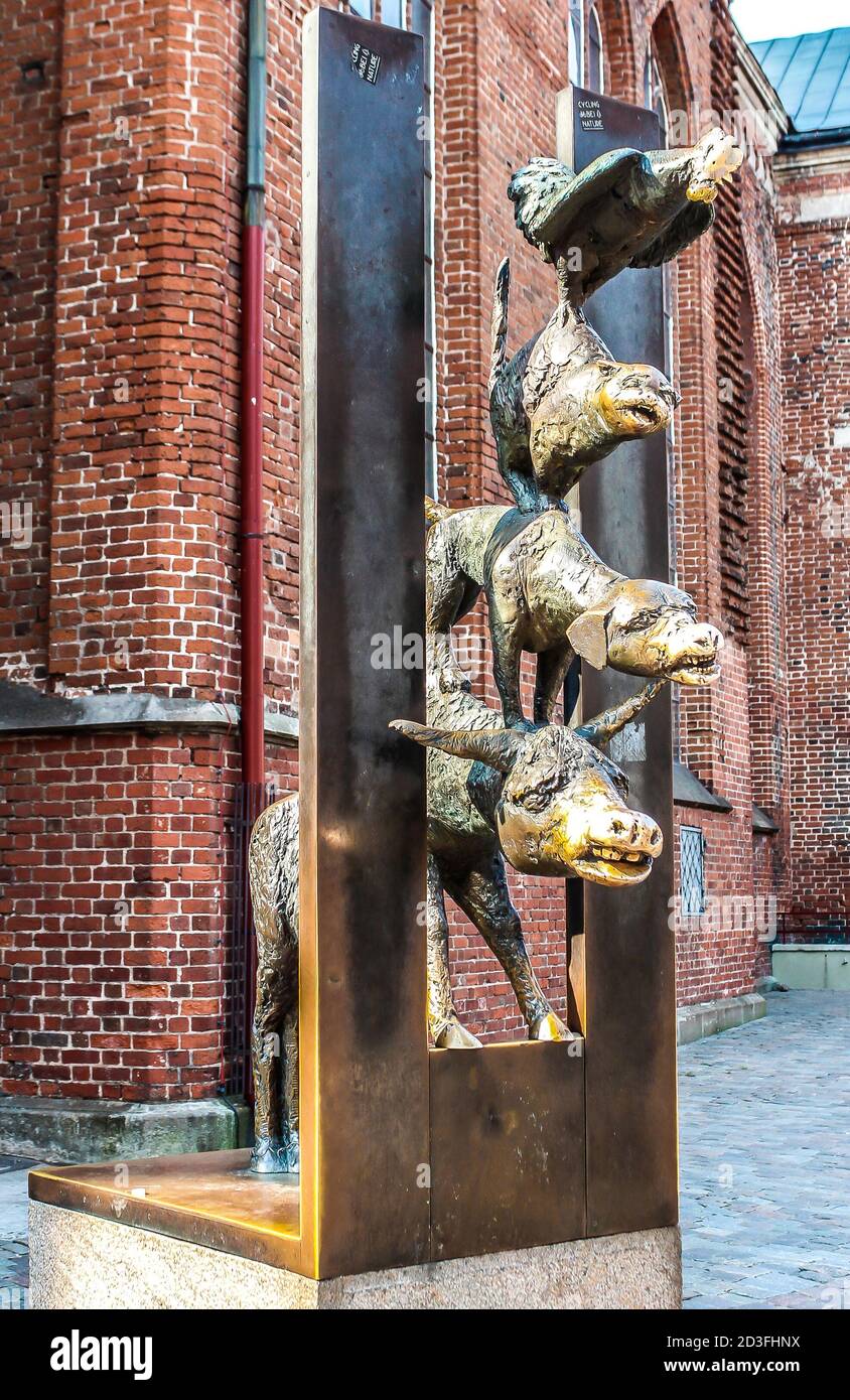 Monument to the Bremen Town Musicians. Riga, Latvia Stock Photo - Alamy