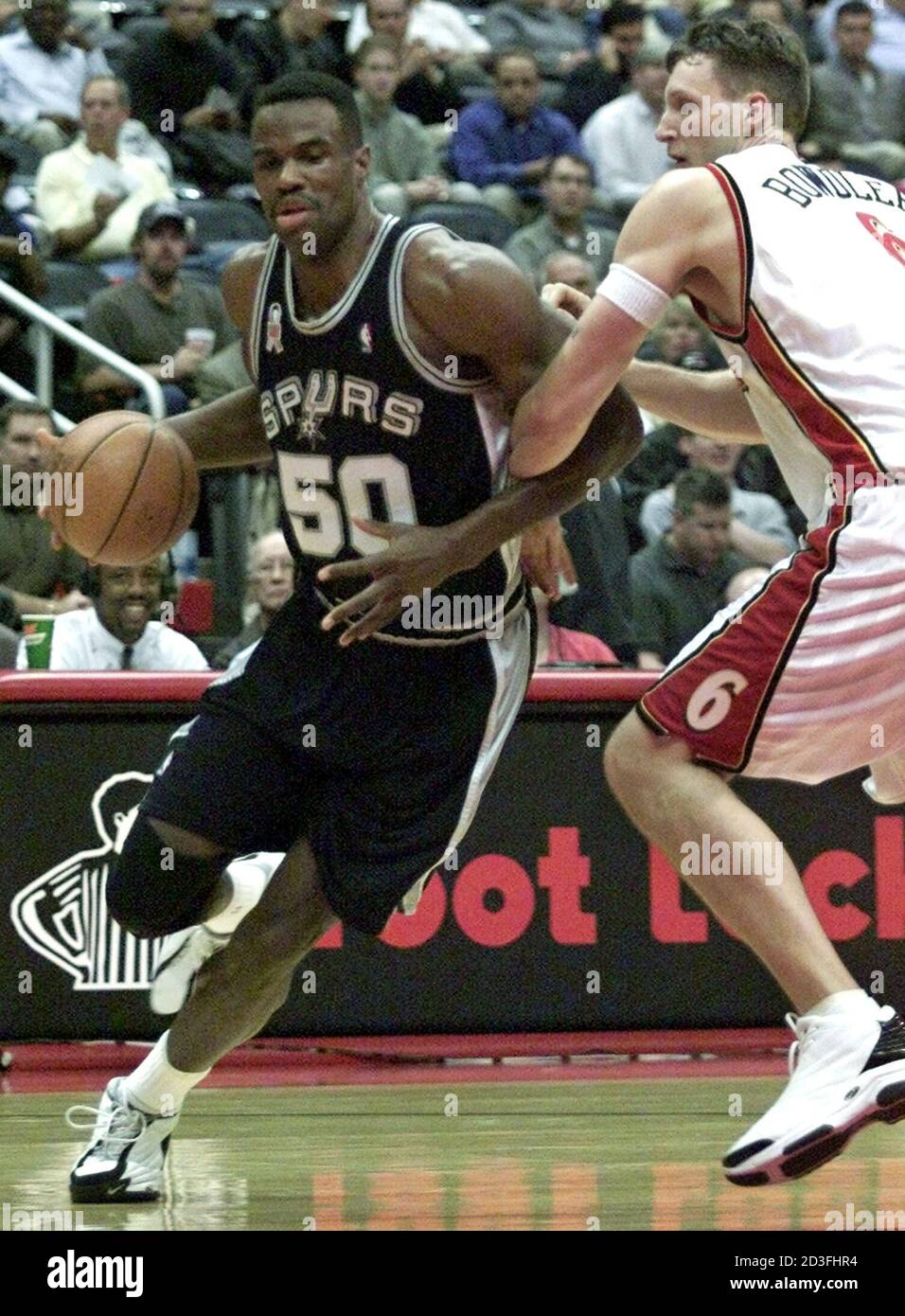 Nba basketball san antonio spurs atlanta hawks hi-res stock photography ...