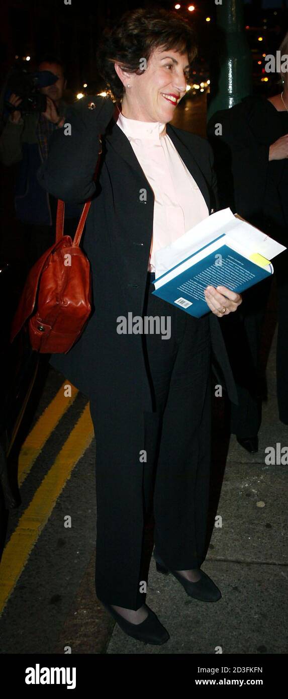 High society house party hi-res stock photography and images - Alamy